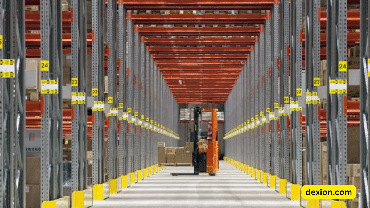 Penggunaan Racking di Warehouse